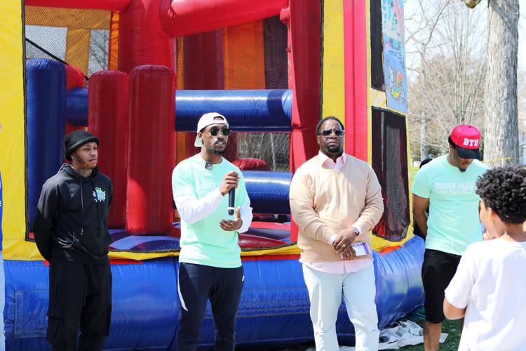 Easter egg hunt draws hundreds to southeast Fort Wayne park | Local ...