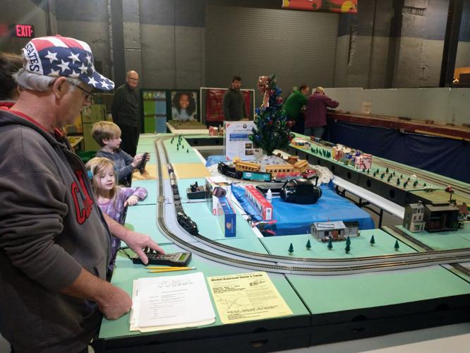 Science Central engineers interest in trains | Local | journalgazette.net