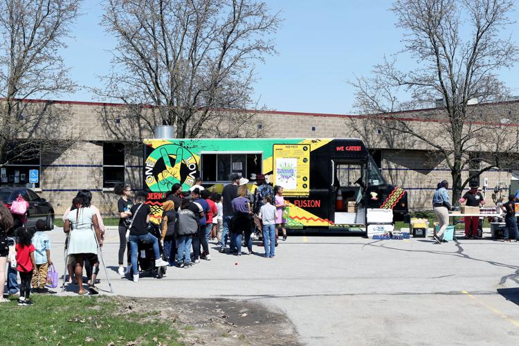 Easter egg hunt draws hundreds to southeast Fort Wayne park | Local ...