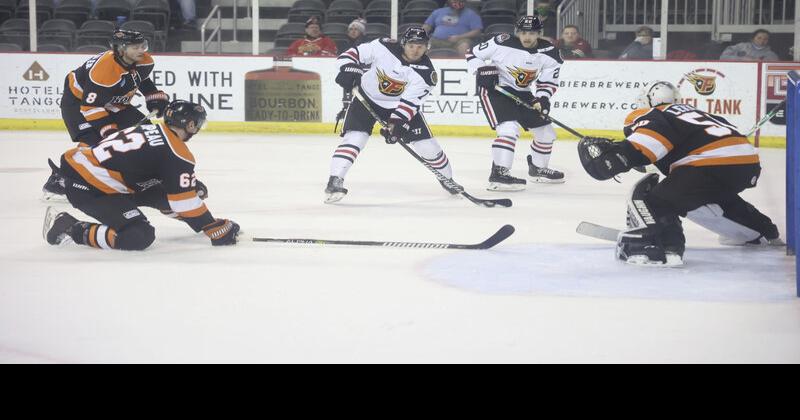 Galipeau leads K's to another victory | Ice Chips | journalgazette.net