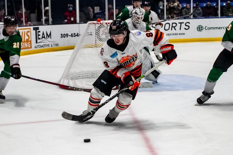 Komets win defensive-minded game as Brochu stops 27 shots | Komets ...