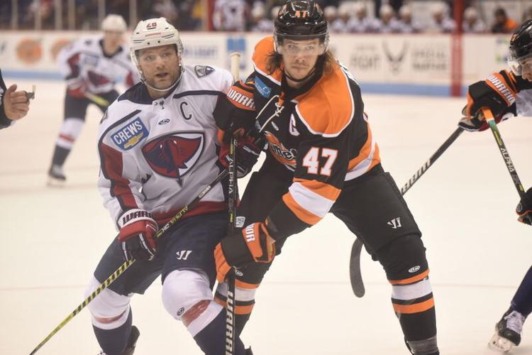 Hot goalie Dubeau douses Komets' streak | Ice Chips | journalgazette.net