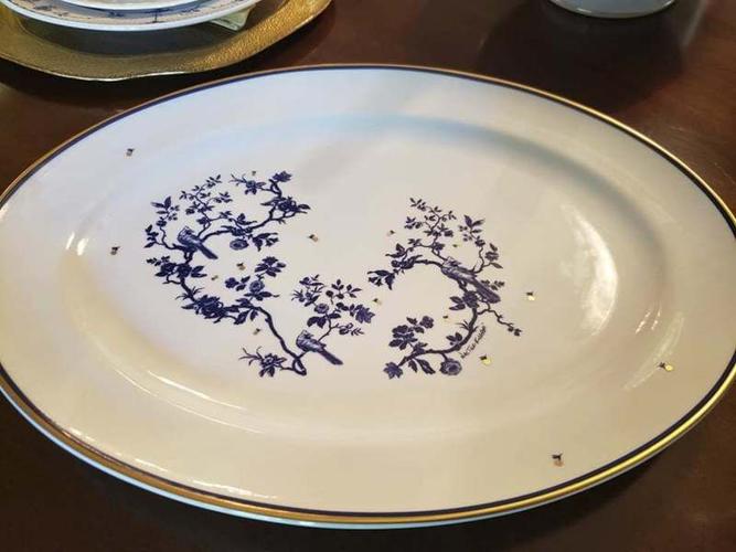 First lady continues china set tradition | Local | journalgazette.net