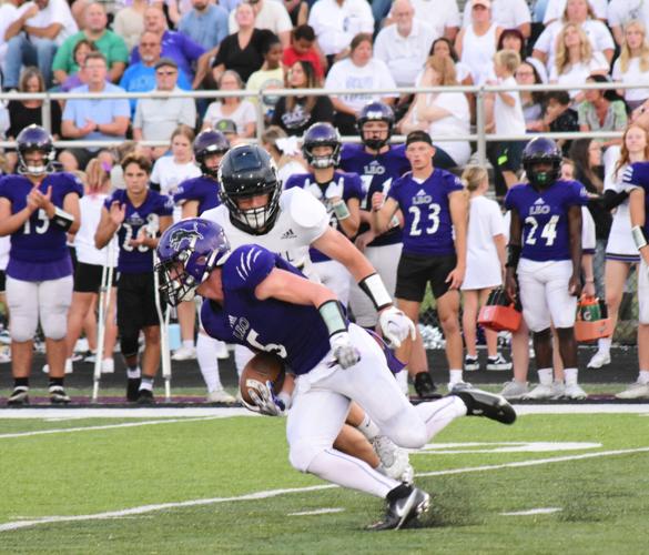 Friday gallery: Norwell, Leo clash in football, Knights win 27-0 ...
