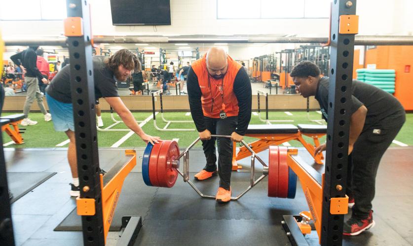 FWCS students train with coaches during school day | Schools ...