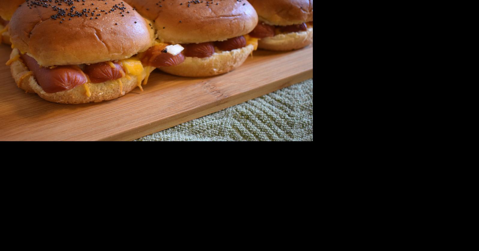 Hot Dog Sliders perfect for game day party or enjoying alone | Food ...