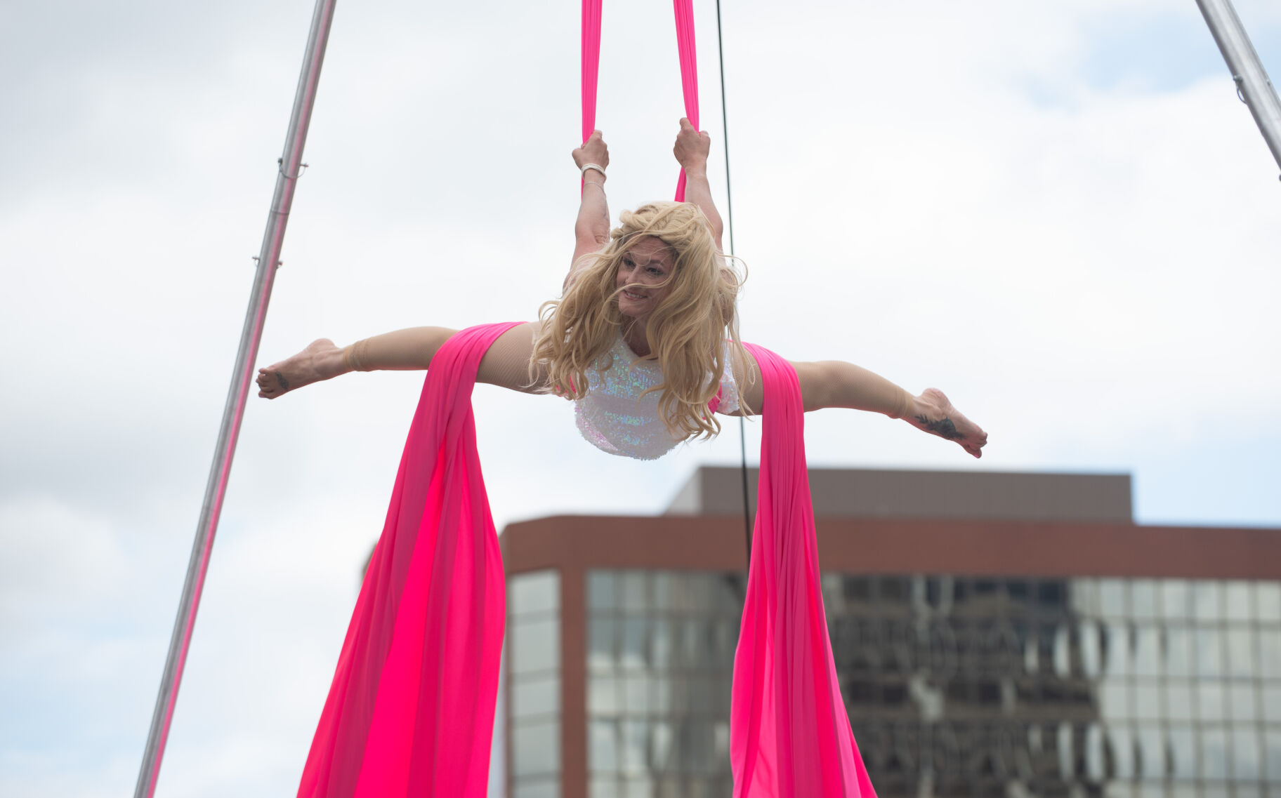 Scenes from BuskerFest in downtown Fort Wayne | Multimedia ...