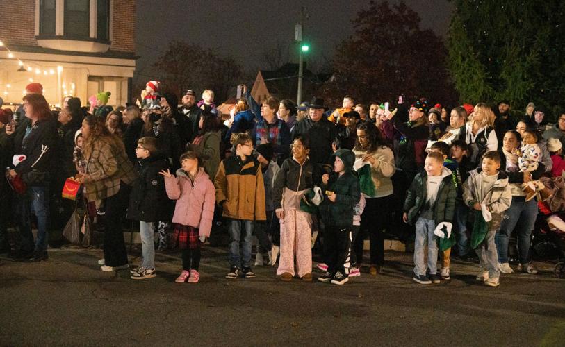 Christmas on Broadway tree lighting, fireworks, attractions draw ...