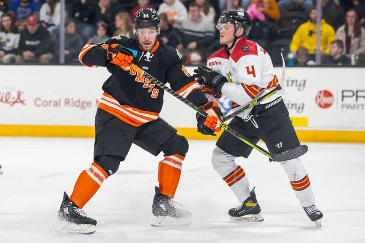 'It seems like it’s all coming together': Komets win 2-1, sparked by ...