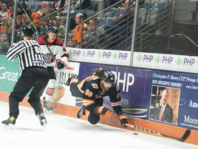 'We've got to find a way to get it done': Komets squander 2-goal lead ...