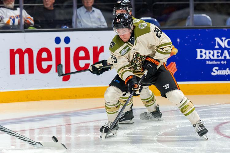 Tufto fuels Komets win with two assists in return from broken leg ...