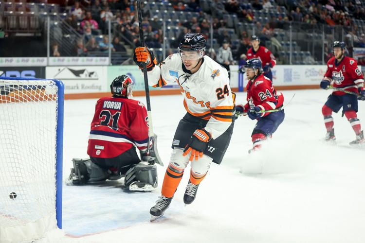 'Hockey is a roller coaster': Komets crush Wings 6-1 for 6th straight ...