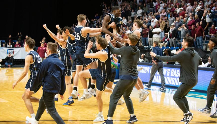 Trine wins NCAA basketball title in front of record crowd | Local ...