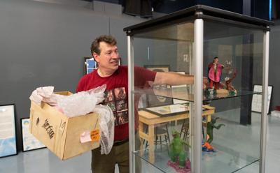 Science Central exhibition prep | | journalgazette.net