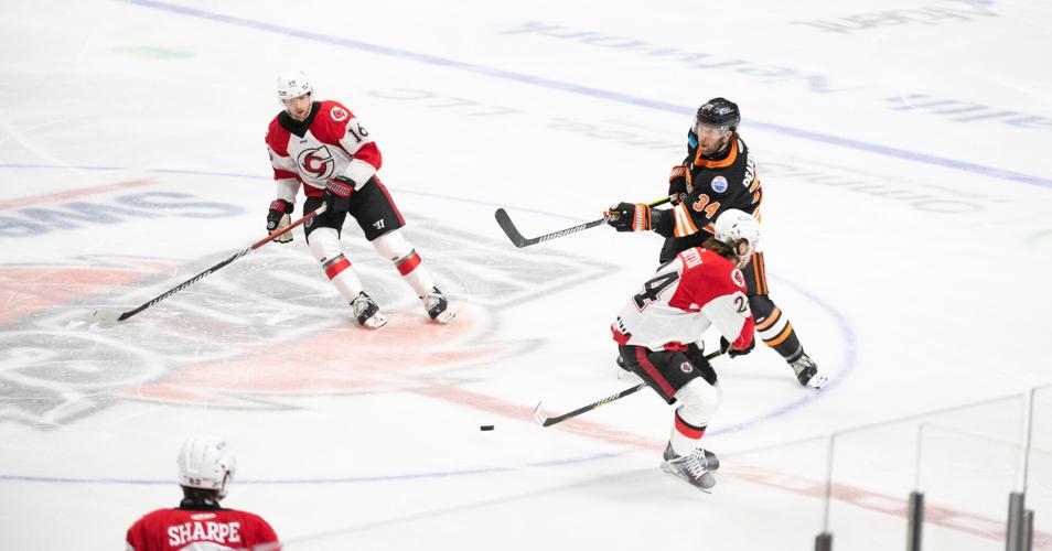 Komets prevail after wild third period, beat Cincinnati 5-4 | Komets ...