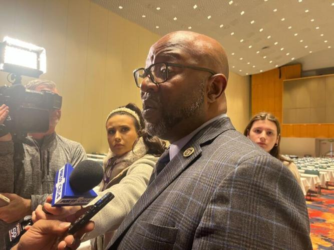 Senate Democrats elect new minority leader after second round of sexual ...