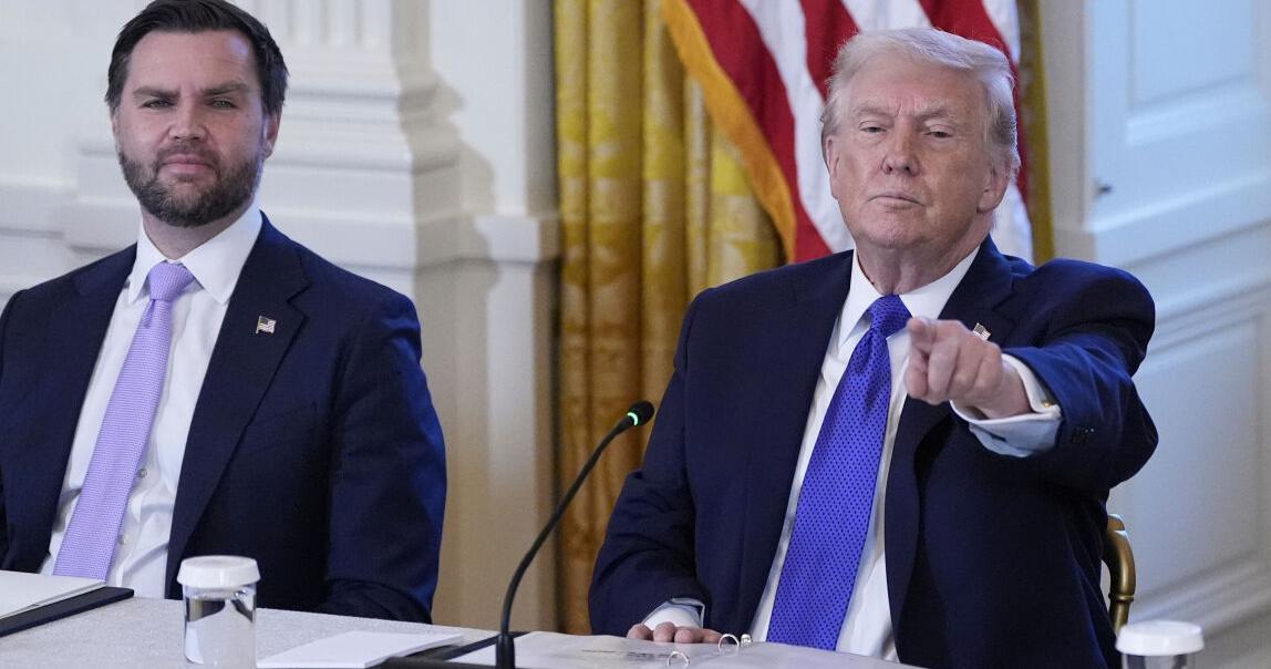 Trump signs executive order meant to protect money from Venezuelan oil ...