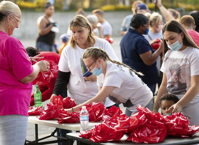 Thursday Gallery: JAVA Ribbon Hanging Event | Photo Galleries ...