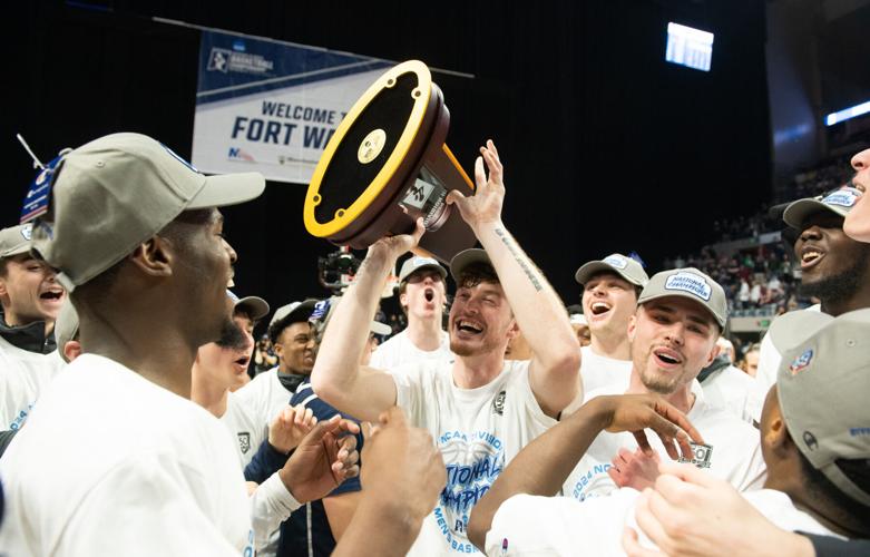 Trine wins NCAA basketball title in front of record crowd | Local ...