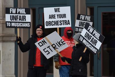 Philharmonic union to play at Democratic Party dinner | Political ...