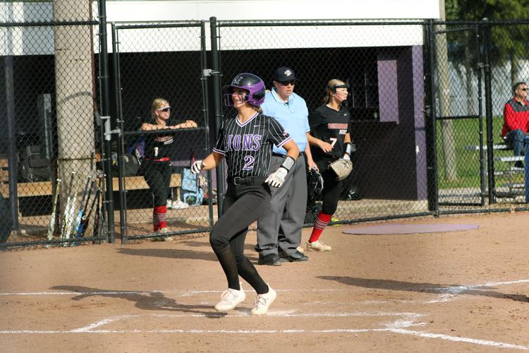 Leo scores seven unanswered runs against Huntington North, takes sole ...