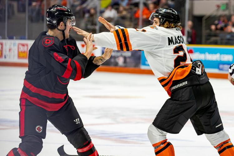 Komets solid in all 3 phases, get 2 Felhaber goals, defeat Cyclones 5-2 ...