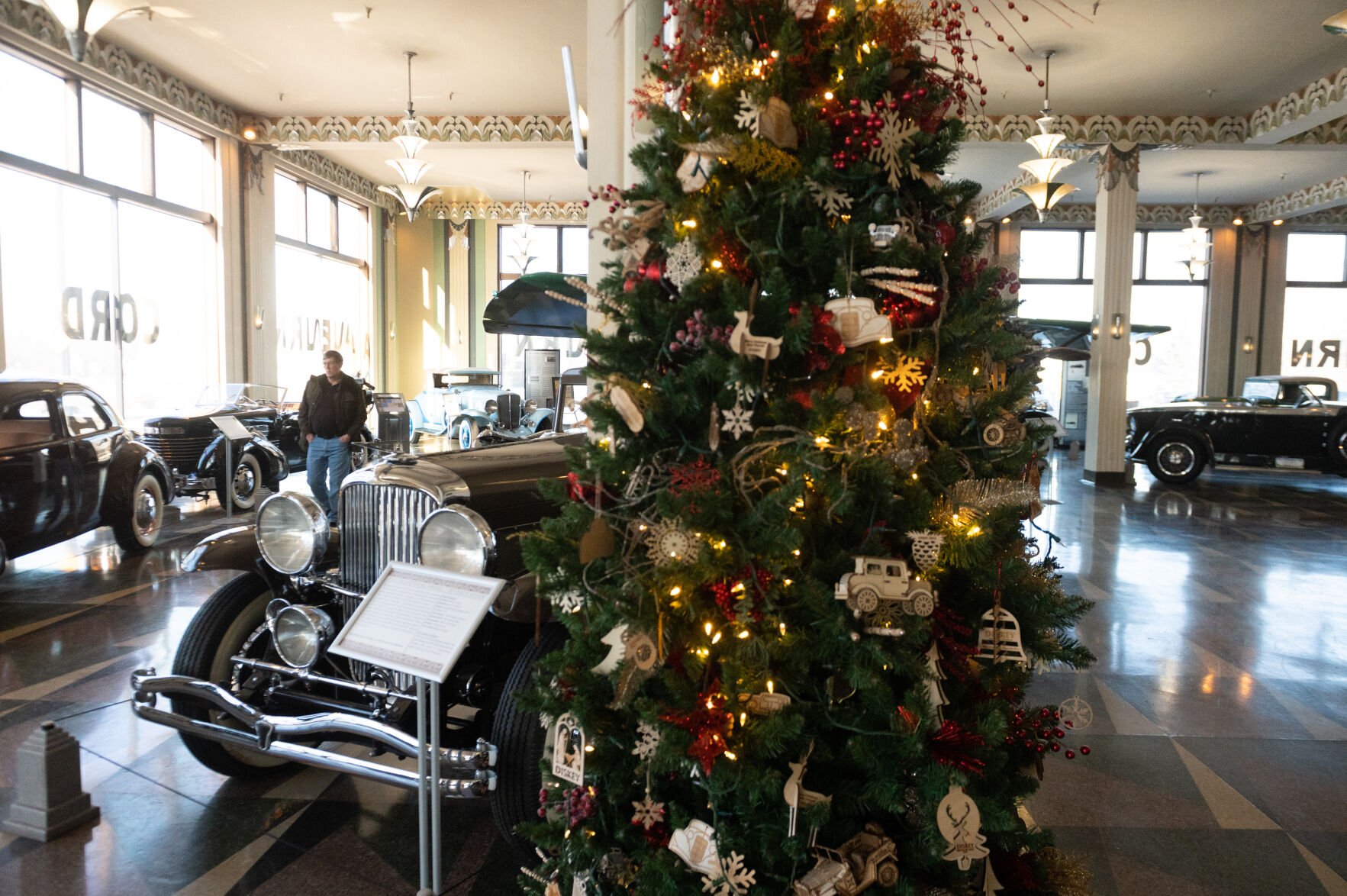 Tree Spectacular at the Auburn Cord Duesenberg Automobile Museum ...