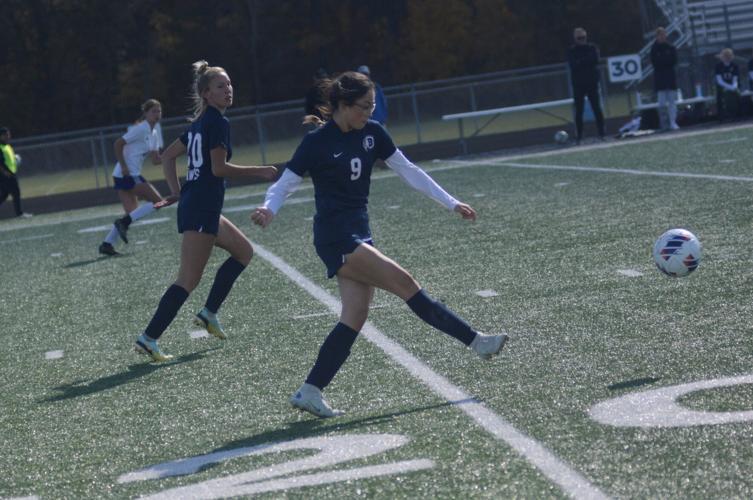 Saturday Gallery: Leo girls soccer beats Bellmont for regional ...