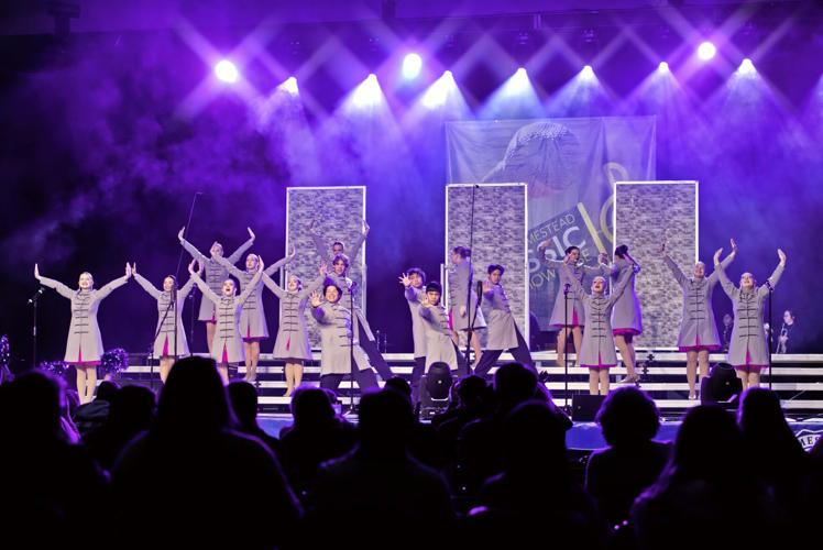 High school show choirs dazzle with sequins, harmonies at Homestead Classic Showcase | Local ...