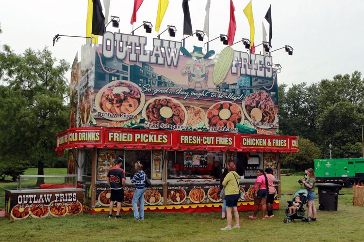 Three Rivers Festival attendees satisfy food cravings at spacious Junk ...