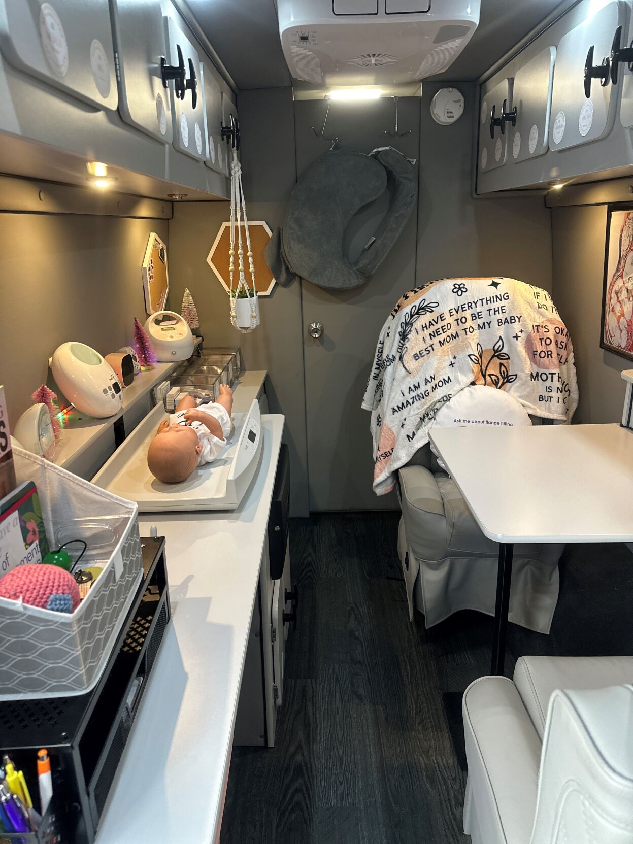 Neighborhood Health celebrates mobile unit to assist breast-feeding ...