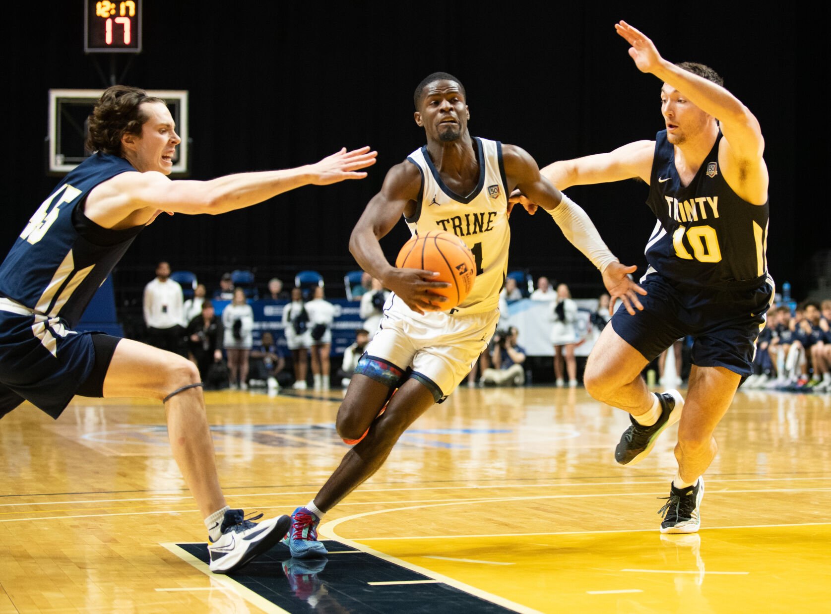 Trine hopes for Thunderous title-game atmosphere at Coliseum | Sports ...