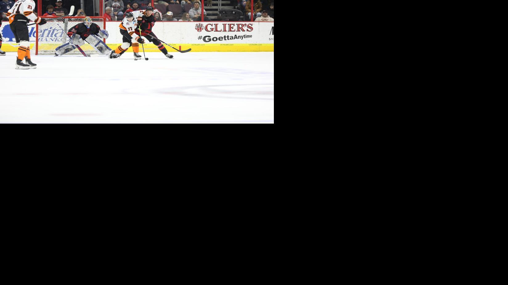 Komets win for 7th time in 9 games, but don't make up ground in tight ...