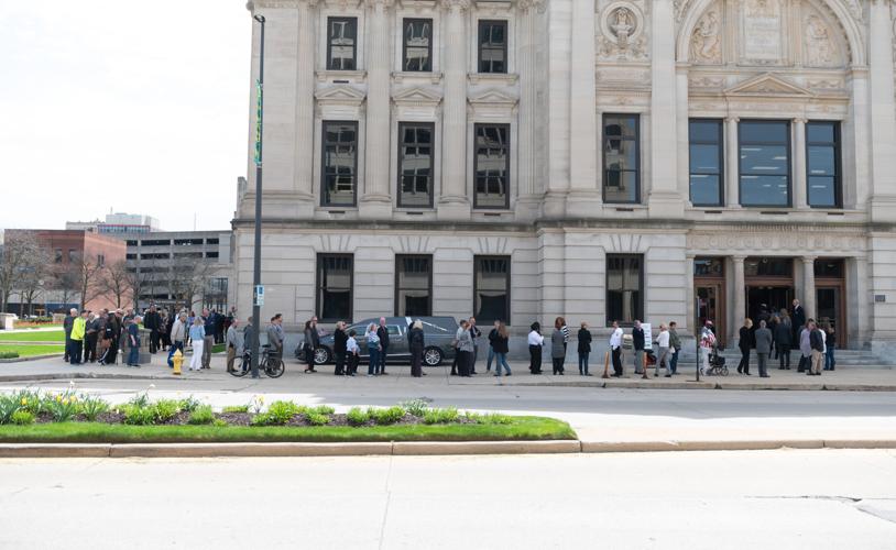 Fort Wayne City Council to explore naming options to honor late Mayor ...