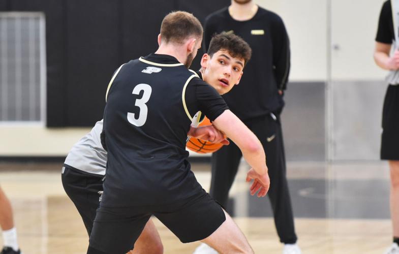 Purdue basketball embraces expectations, focuses on work | Purdue ...