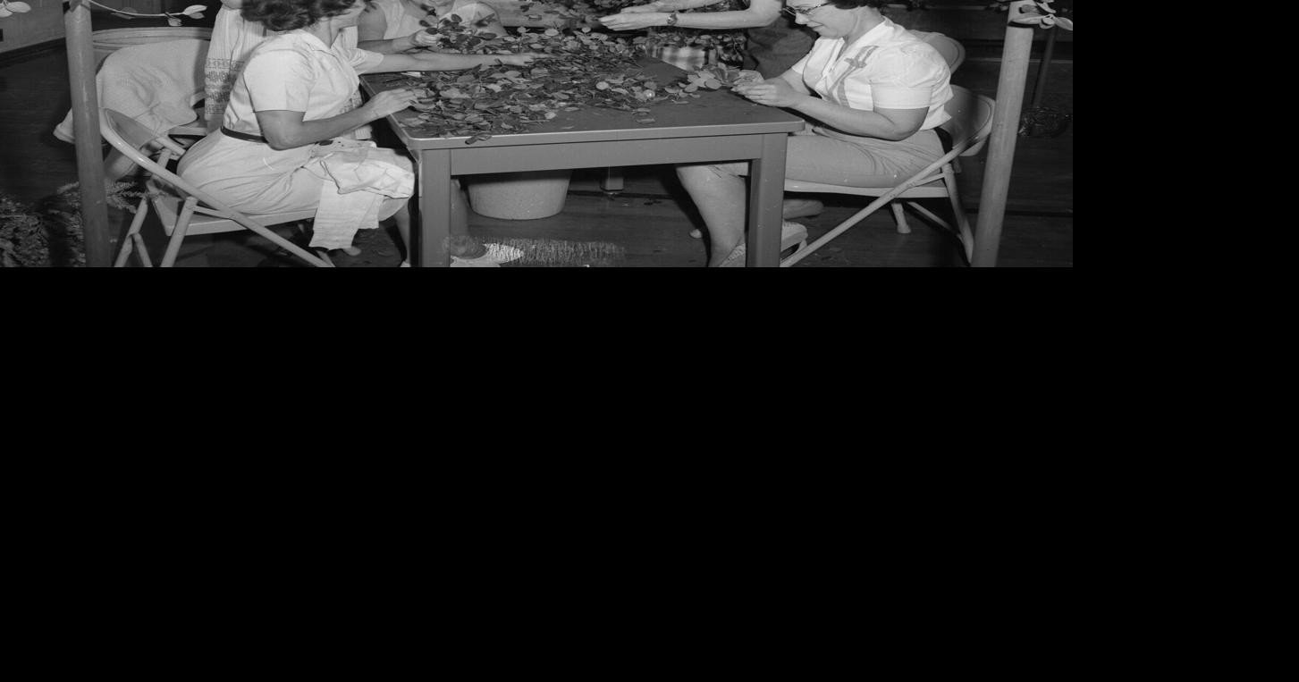 June 5, 1964: Preparing flowers for Elmhurst graduation | History ...