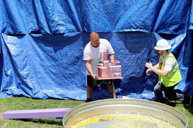 Eggs tumble from atop Science Central in annual contest | Local ...