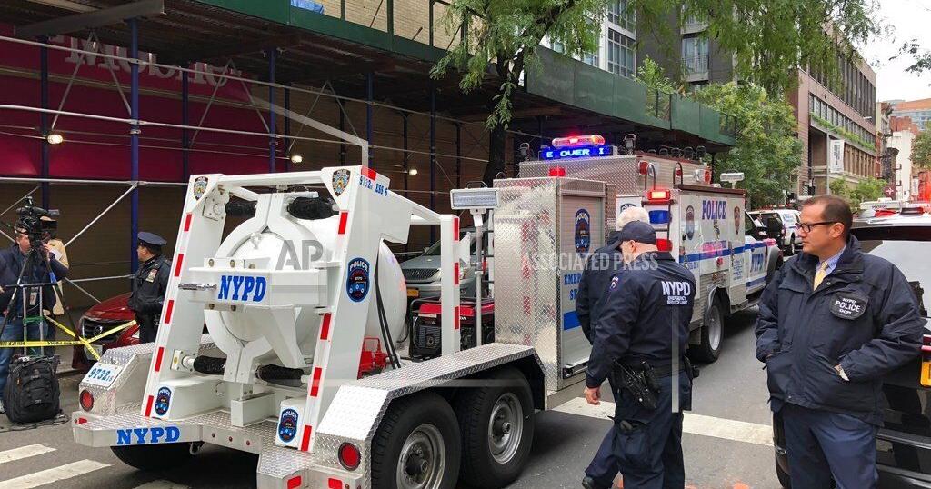 1 in custody in connection with package bombs | News | journalgazette.net