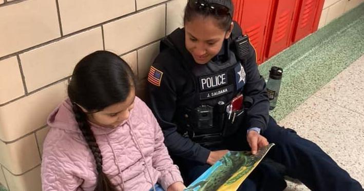 Moment between Fort Wayne police officer, student shines in nationwide ...