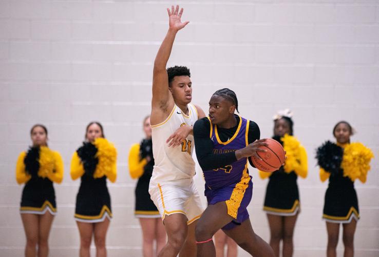 Snider prevails in back-and-forth battle with New Haven | High Schools ...