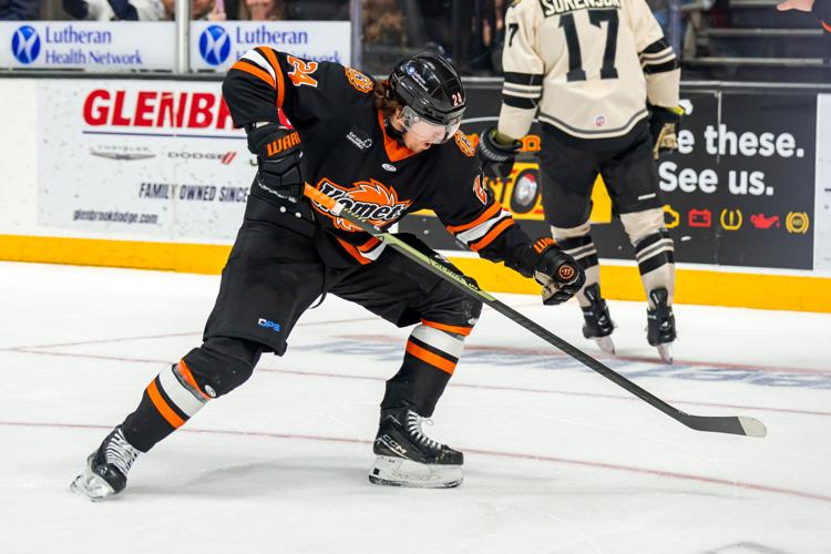 Petruzzelli, Magera score twice as Komets thump Iowa | Komets ...