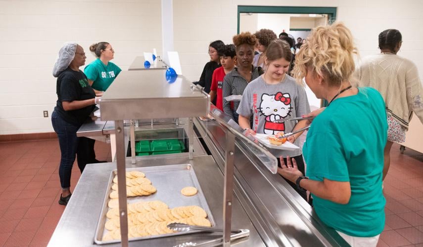 Fort Wayne schools ease first-day anxieties with annual Transition Day ...