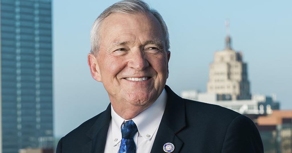 Fort Wayne officials to honor former Mayor Henry one year after his ...