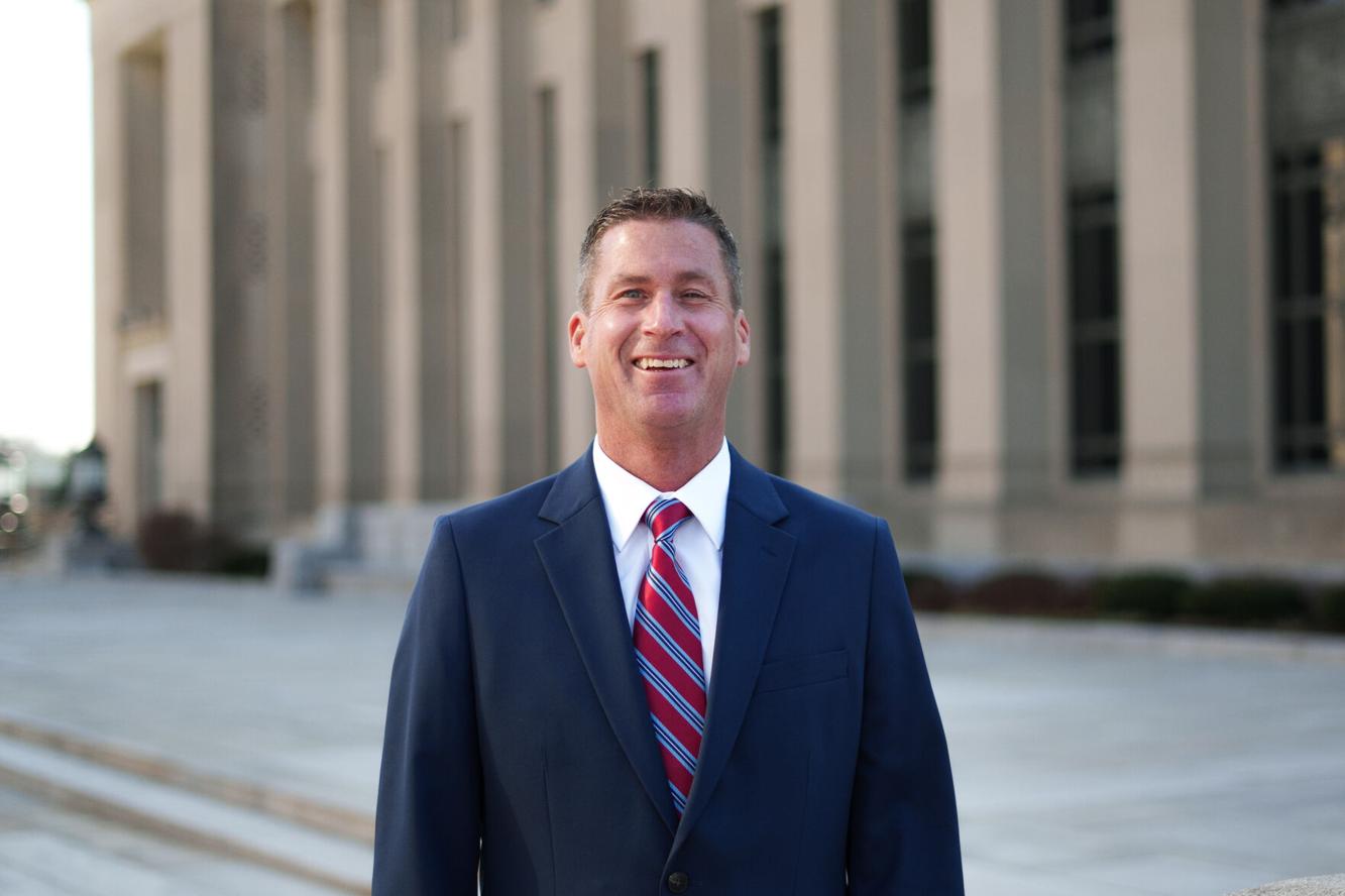 State senator faces school board member for Republican nomination ...