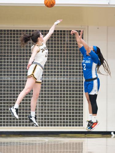 Friday Gallery: Purdue Fort Wayne falls to Saint Louis in Super 16 ...