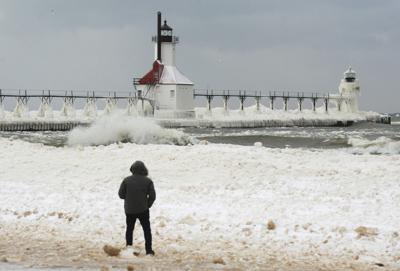 Lake Michigan freeze | News | journalgazette.net