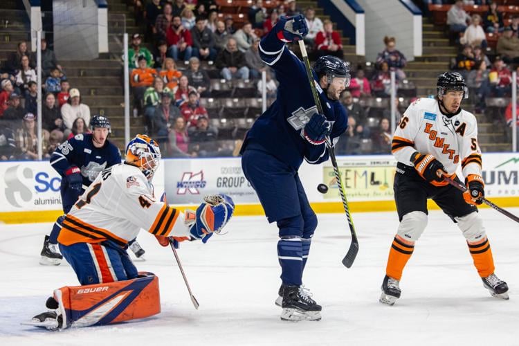 Harrison Rees' goal propels Komets to 4th place in division | Ice Chips ...