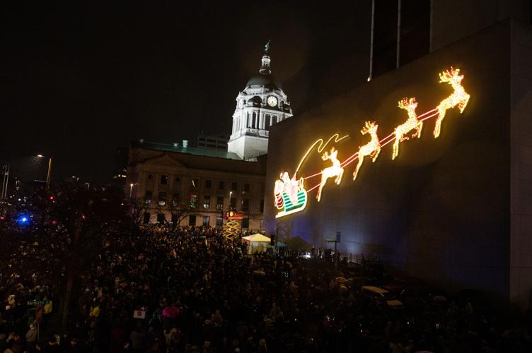 Night of Lights celebrates local holiday offerings | Downtown ...