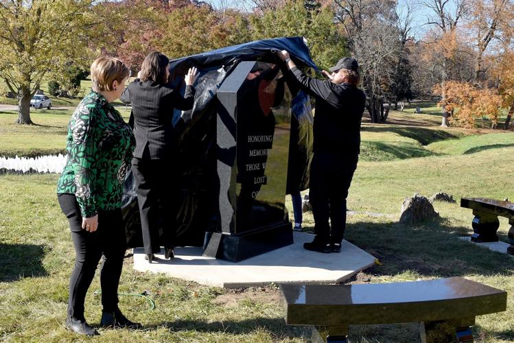 Monument honors 1,202 who died of COVID-19 | Local | journalgazette.net