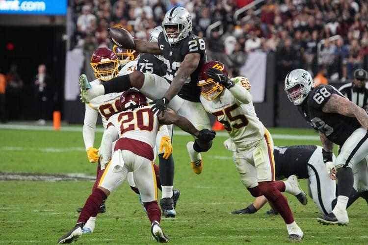 Washington rallies for 4th straight win, 17-15 over Raiders | NFL ...